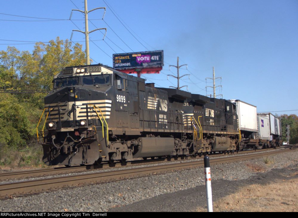 NS 9899 leads 29G